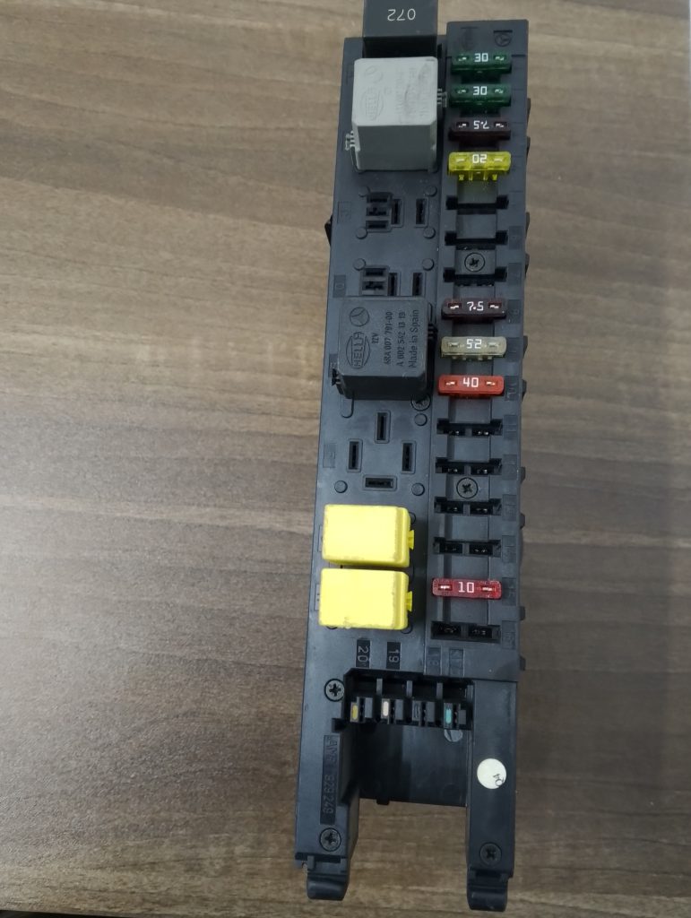 REAR SAM MODULE C CLASS W203 – Jylets Mercedes Parts – #1 Mercedes ...